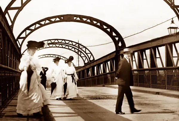 The Cantilever Bridge, Latchford, Victorian period