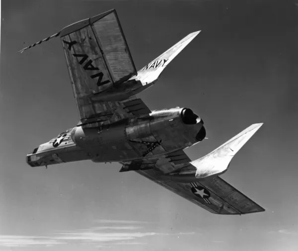 Vought F7u Cutlass