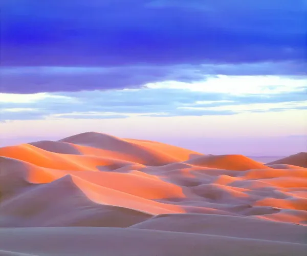 Glamis Wallpaper