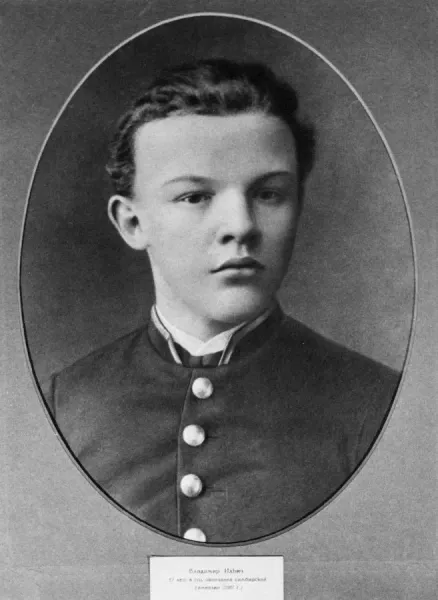 Young Lenin Lenin As A Young Man Black And White Stock Photos & Images