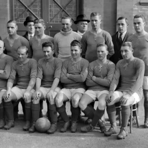 Arsenal 1929 / 30 Our beautiful Wall Art and Photo Gifts include Framed ...