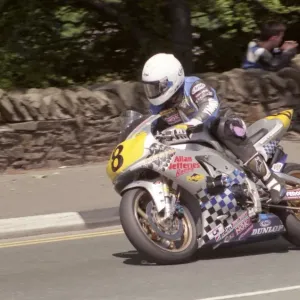 David Jefferies (V&M Yamaha) 1999 Formula One TT Our beautiful Wall Art ...