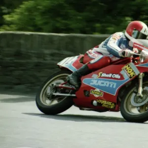 Tony Rutter (Yamaha) 1984 Senior TT available as Framed Prints, Photos ...