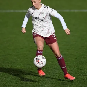 Photographic Print of Arsenals Beth Mead in Action: Chelsea Women vs
