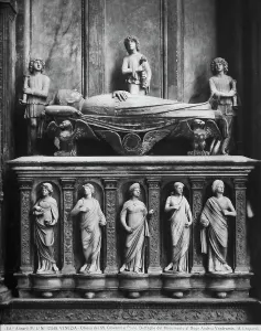 Pillowearly Renaissance Collection of Photo Prints and Gifts